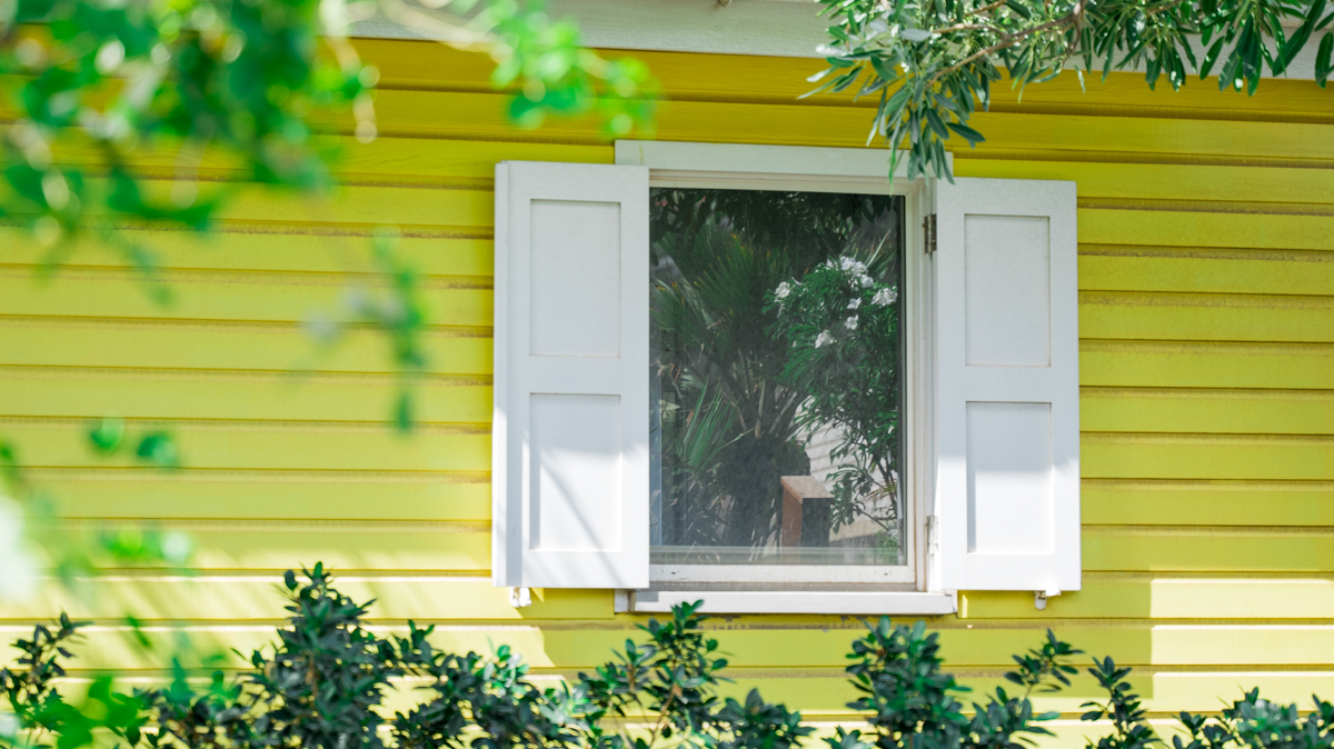 Caribbean Redwood Windows | S.M.P.M Rouxel Travaux