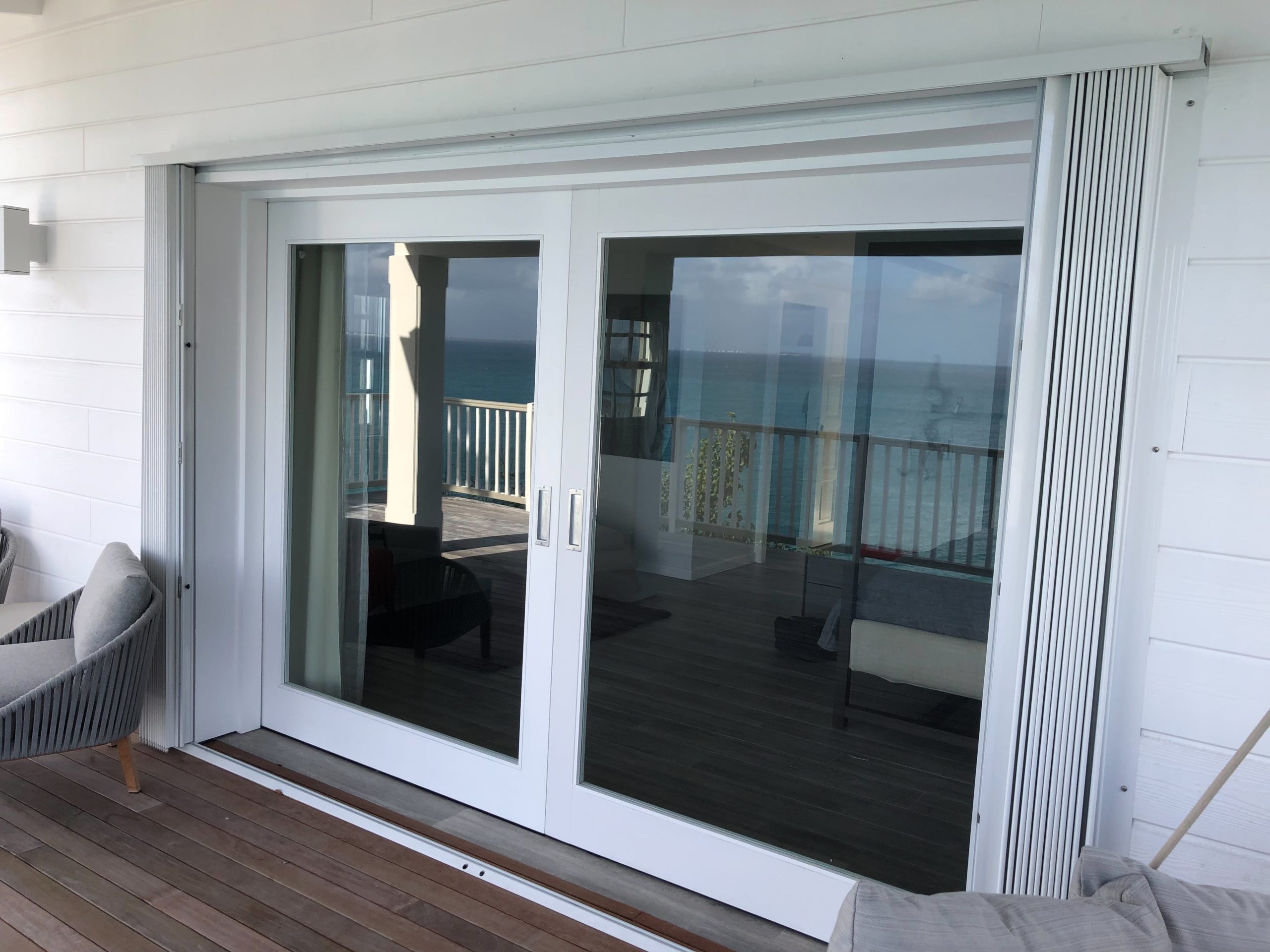 Caribbean Redwood Sliding Windows | S.M.P.M Rouxel Travaux